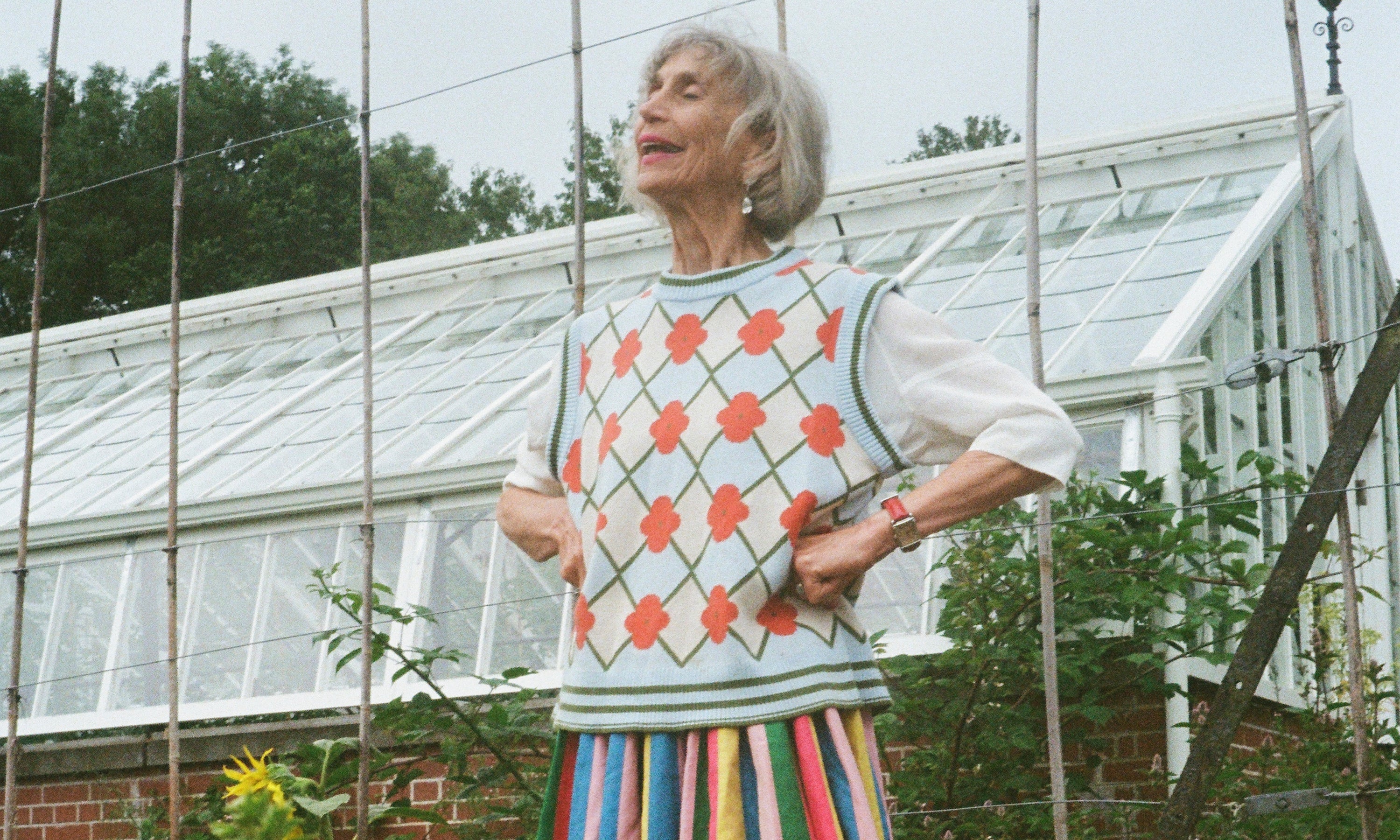 Chateau Excursions Episode No. 2: Clovelly Court Gardens with Lady Hen ...